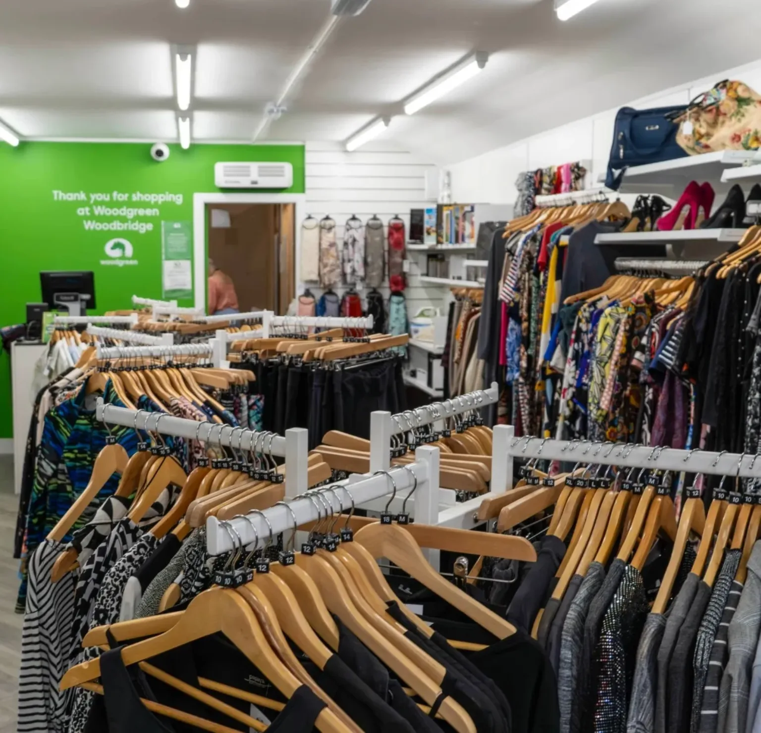 Woodbridge Charity Shop | Woodgreen Pets Charity